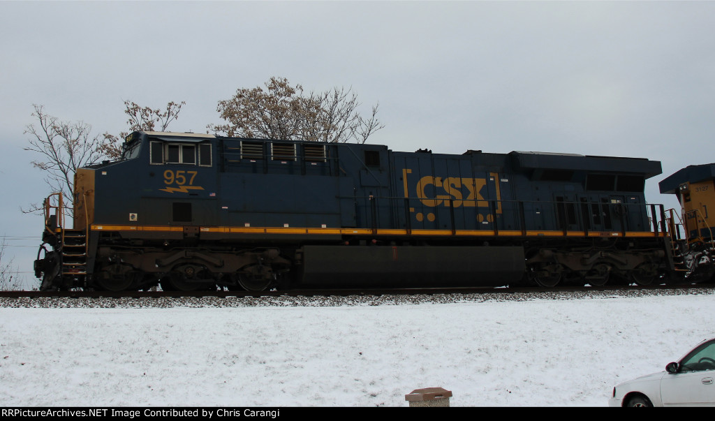 CSXT 957 on Q409-15